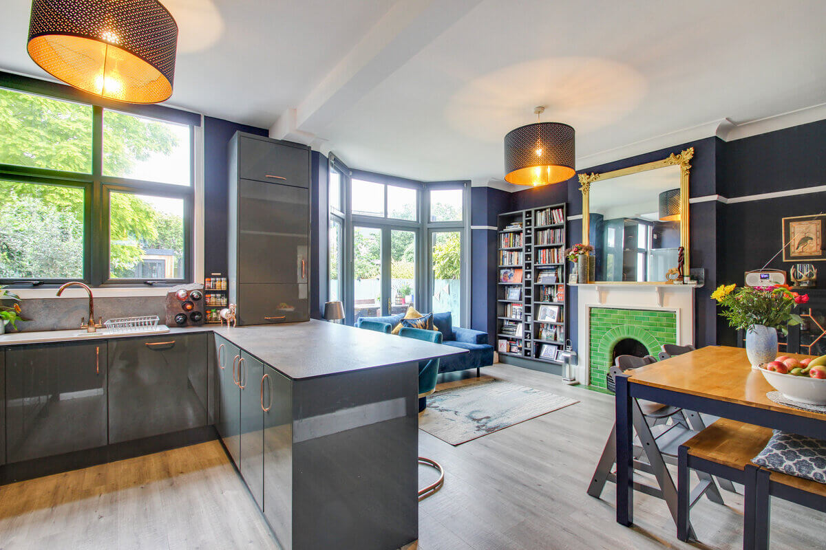 Who Can Be A Guarantor For Renting Stanford Estates